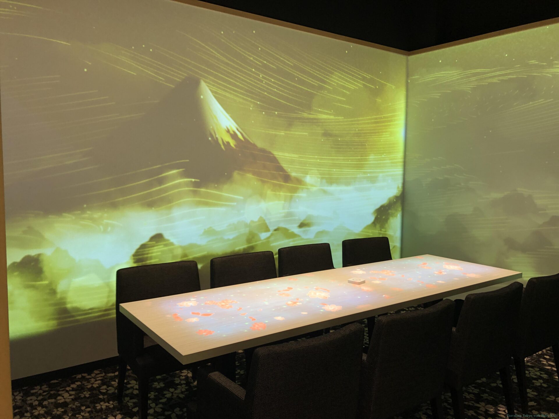 [ NAZUKI ] Japanese restaurant with digital arts in Tsukiji, Tokyo ...