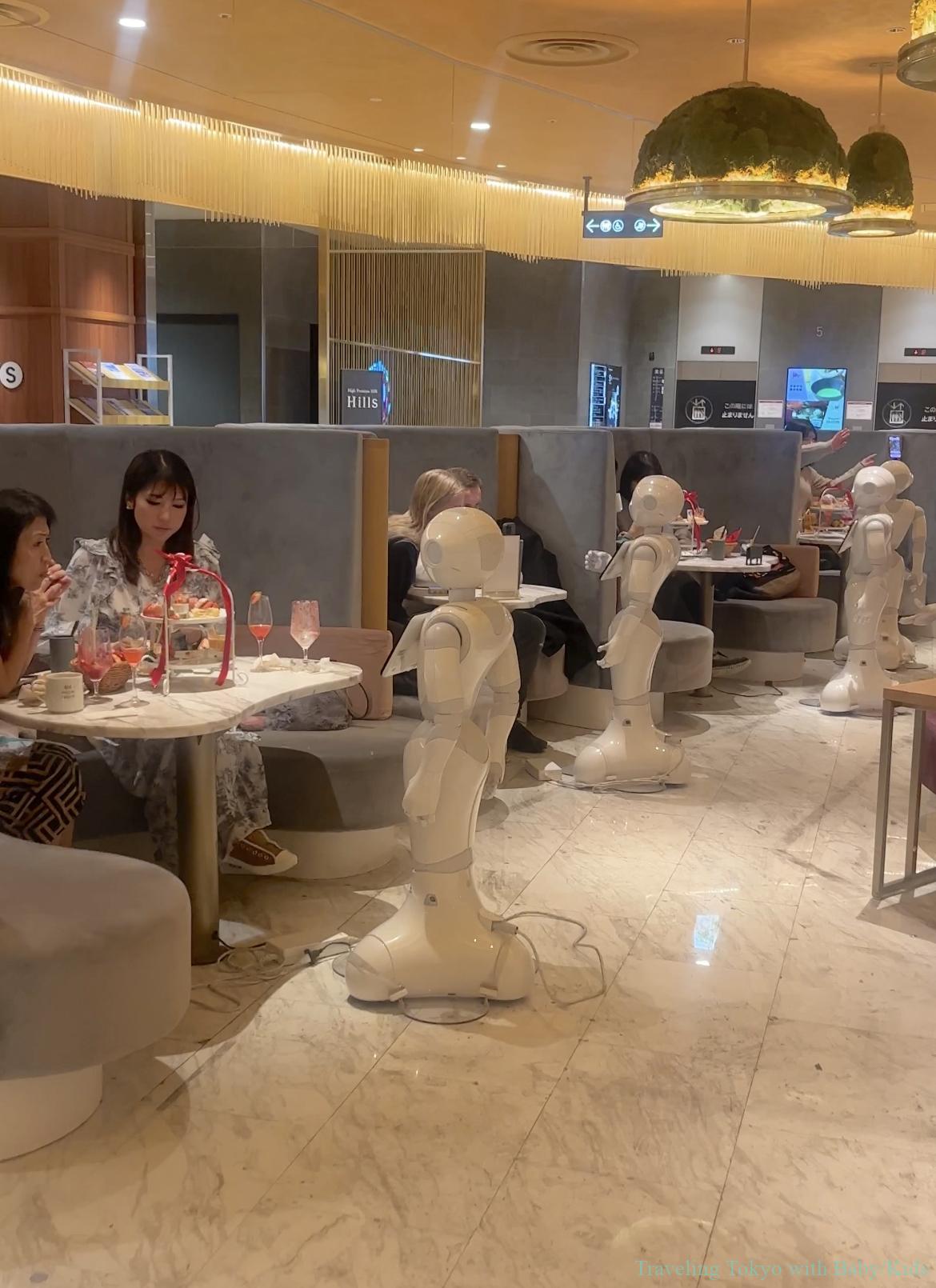 ROBOT cafe [ Pepper Parlor ] Kids-friendly comfy cafe in Shibuya ...