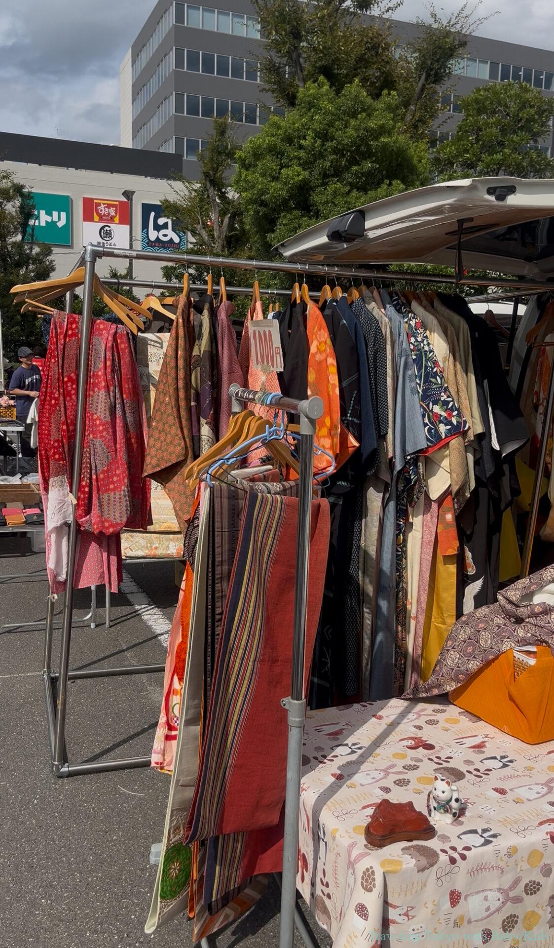 Tokyo’s Largest Flea Market [ Ooi Flea Market ] – Traveling Tokyo with Kids